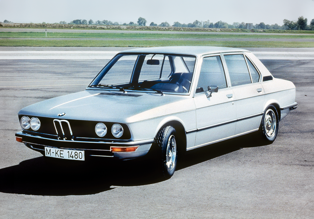 BMW 520 (E12), four-cylinder